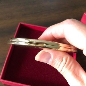 Gucci | Makeup | Gucci Gold Monogram Pocket Compact Folding Mirror ...
